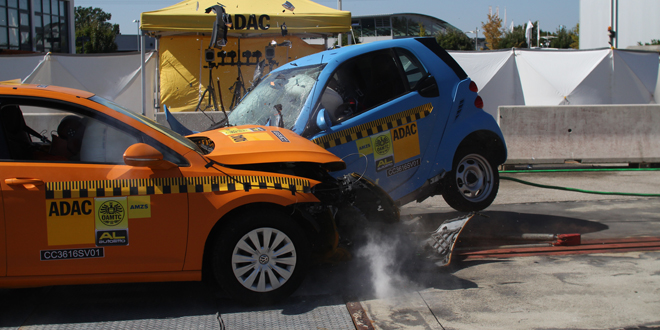 ADAC-Crashtest zeigt Defizite in der Fahrzeugkonstruktion - Nachrichten ...