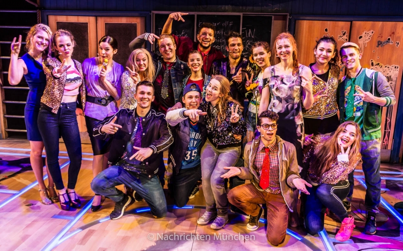 FACK JU GÖHTE live on Stage in München - Wir verlosen 5 x 2 Tickets für ...