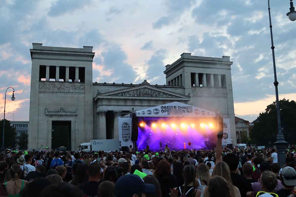 OBEN OHNE Open Air 2022: 22.000 junge Menschen feiern auf dem ...