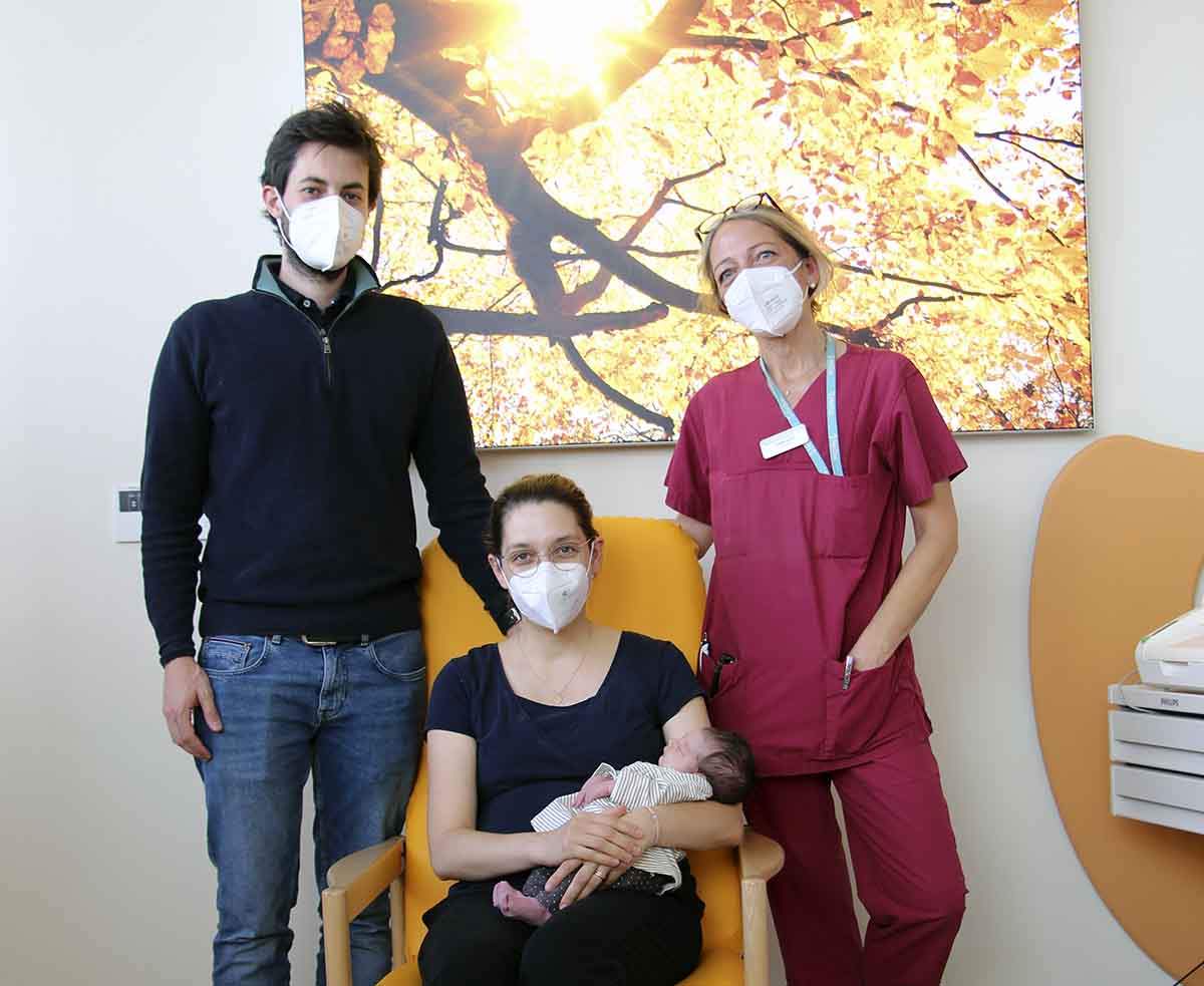 Neun Babys in 24 Stunden - Rekord im Kreißsaal des Helios-Amper ...