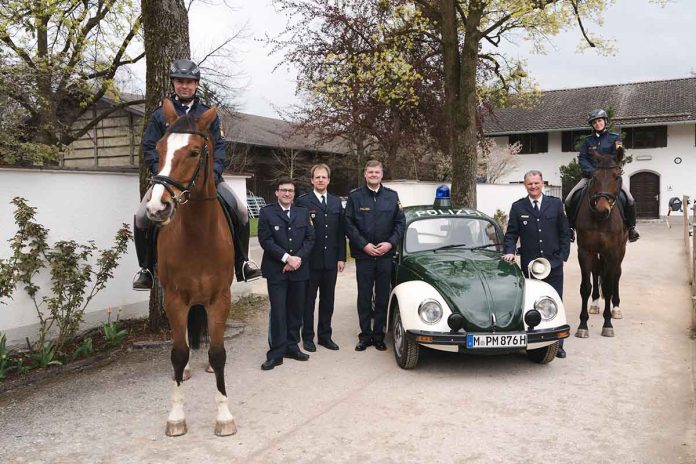 Neuer Leiter der Polizeiinspektion Reiterstaffel München - Nachrichten ...
